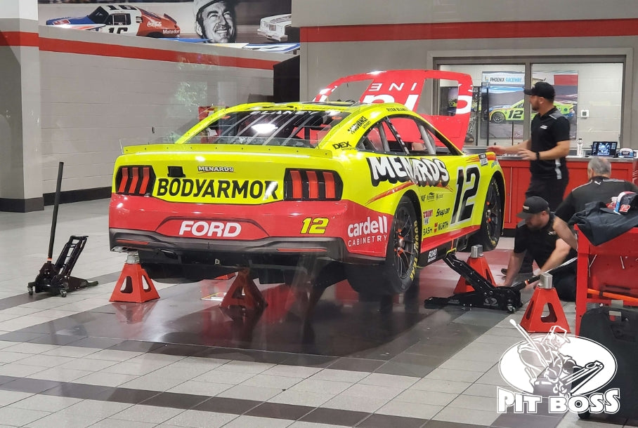 Master NASCAR Jacks for Superior Race Success – pitbossjacks